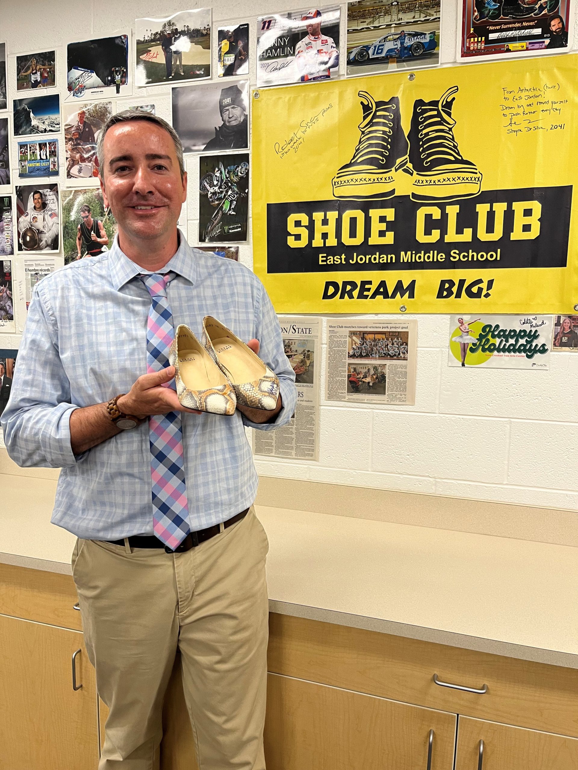 8-11 COVER STORY - Matt Hamilton - whitmer shoes - Michigan Education ...